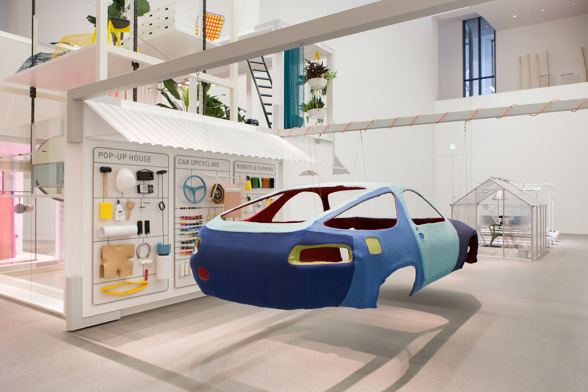 Werner Aisslinger: House of Wonders / Werner Aisslinger: Loftcube ...