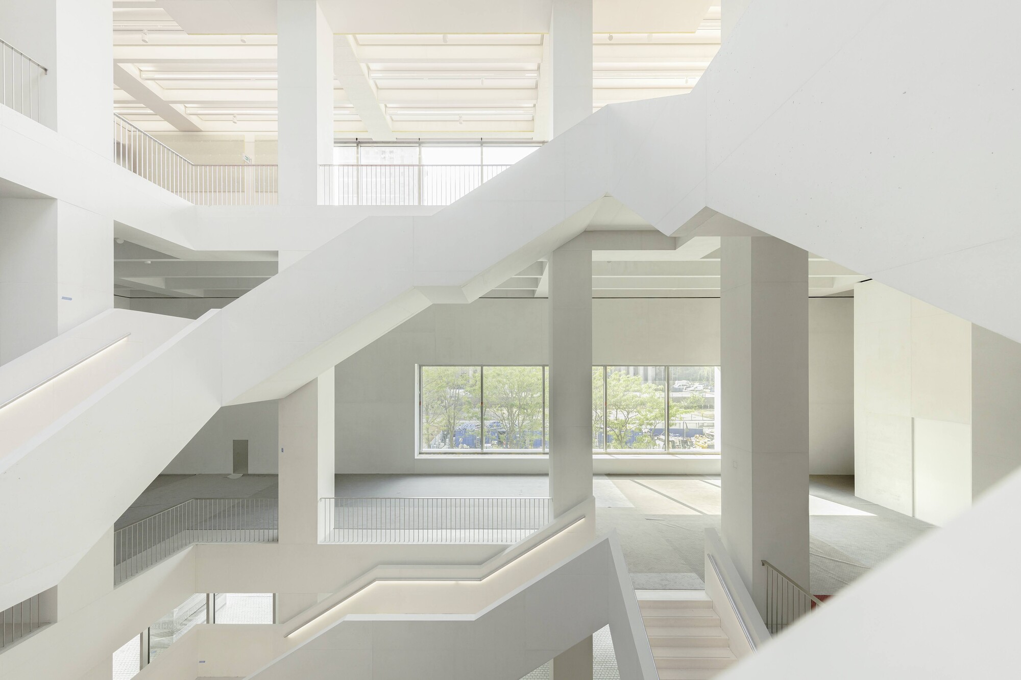 Opening of new building - Announcements - e-flux
