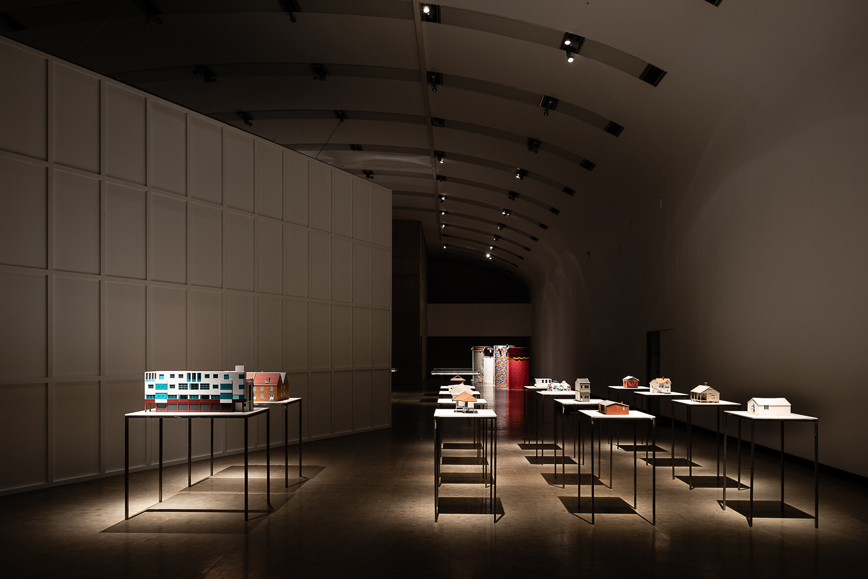 Peter Friedl’s “Teatro” - Criticism - e-flux