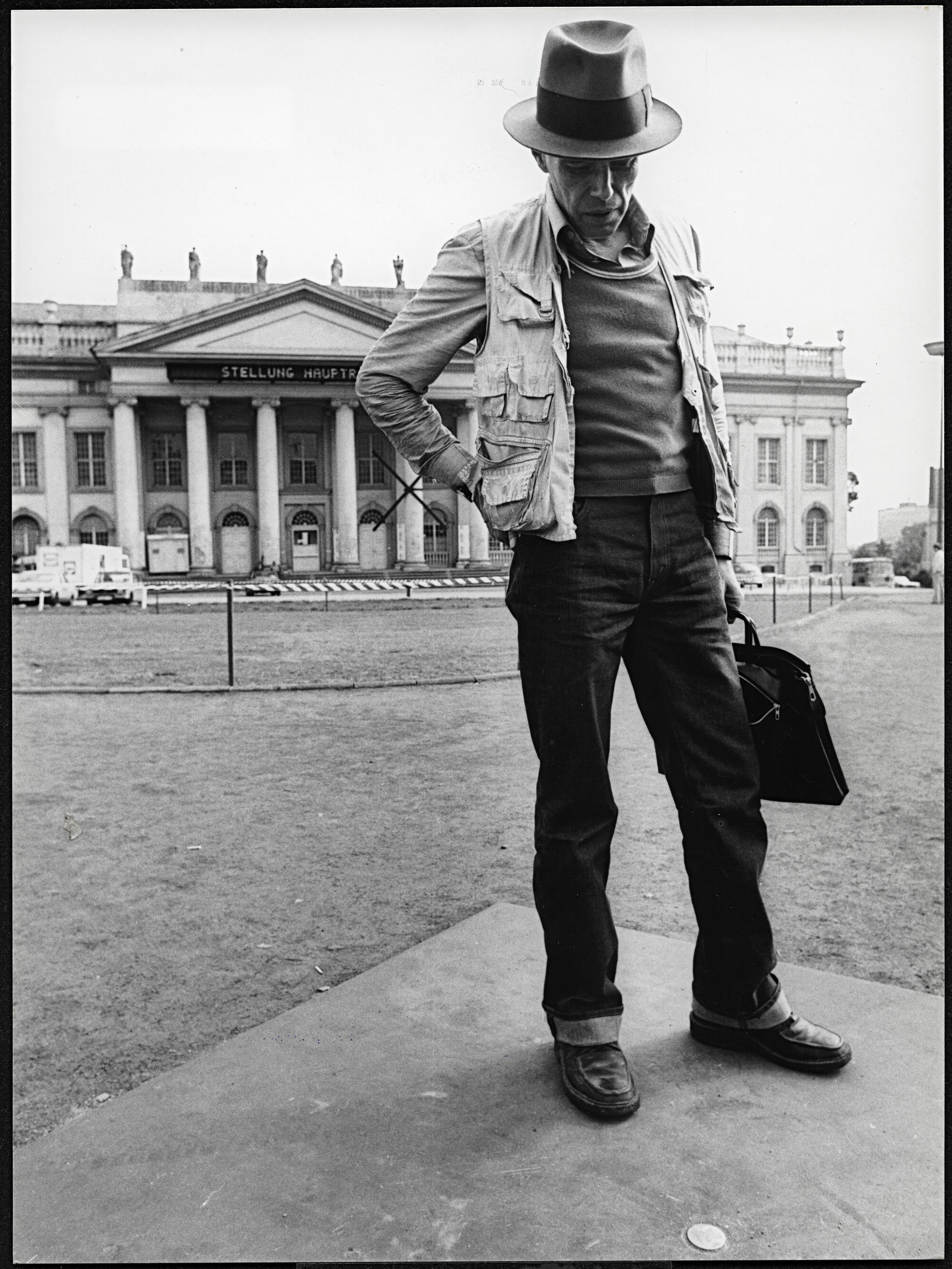 documenta: Politics and Art - Announcements - e-flux