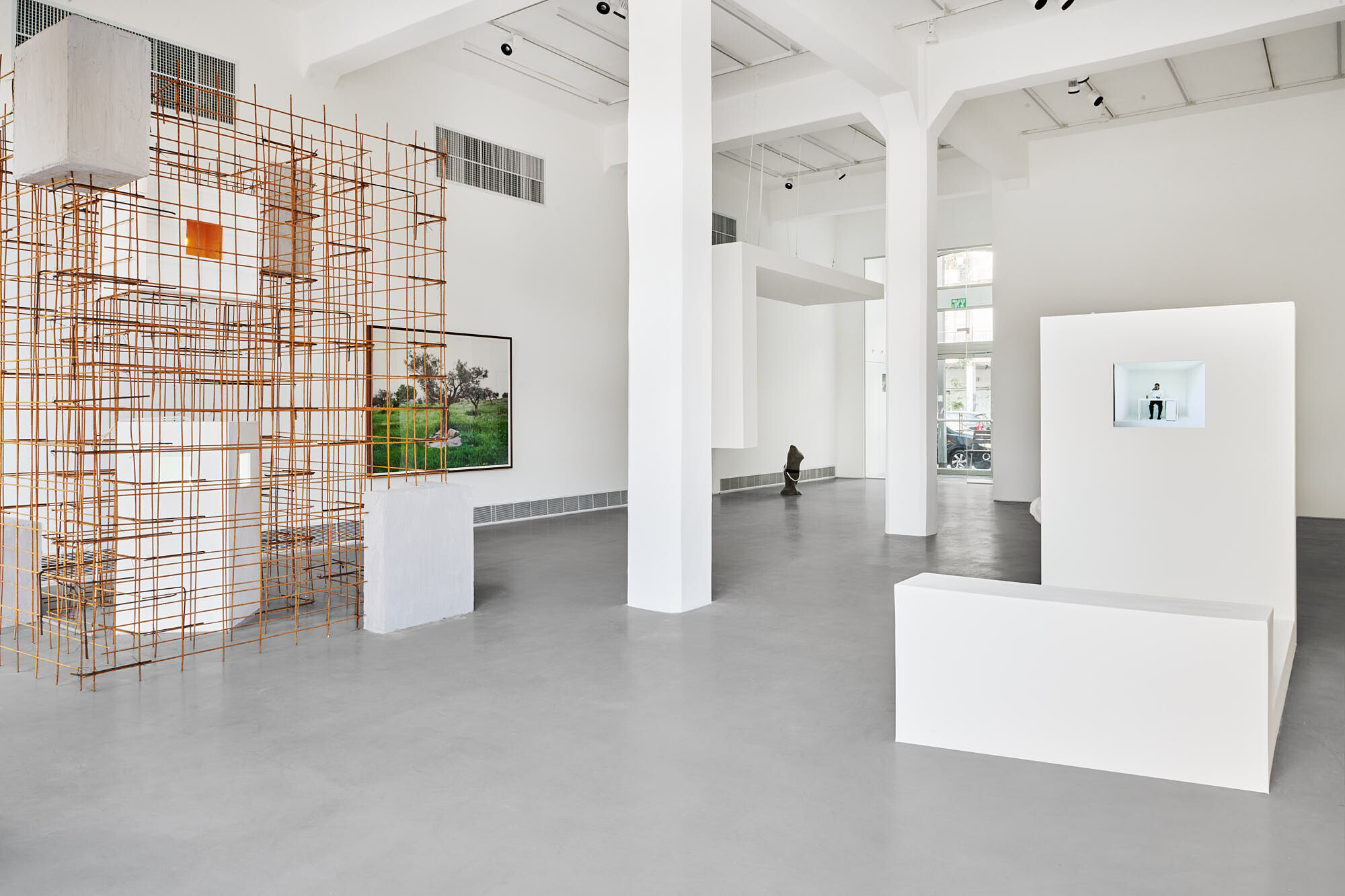 Barricades - Announcements - e-flux