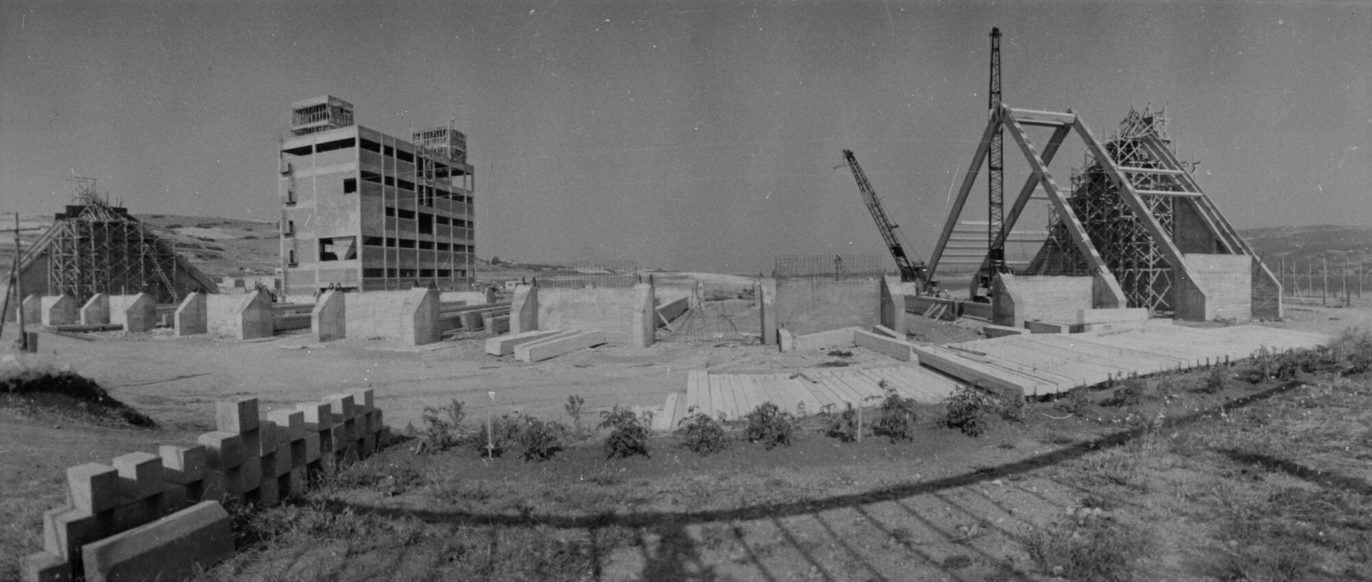 Exhausted - Onur İnal - Nourishing the Soil, Feeding the Nation