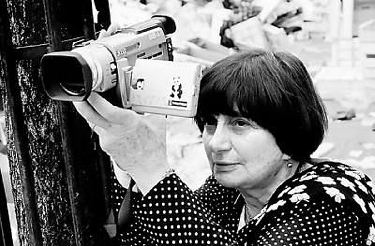Screening and conversation with Agnès Varda, introduced by Molly Nesbit ...