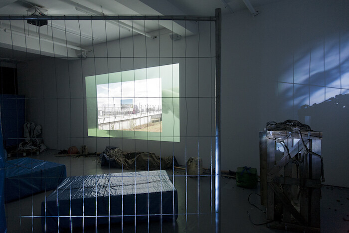 George Barber's “Fences Make Senses” - Criticism - e-flux