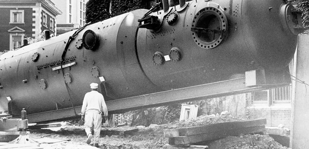 Interdisciplinary MFA Program in Visual Art - e-flux Education