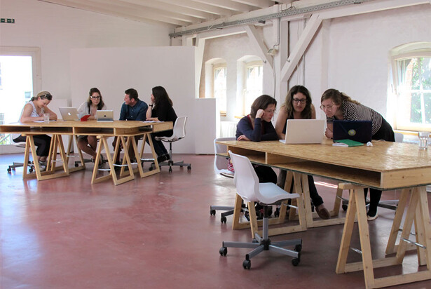 Curatorial Studies Residency - e-flux Education Curatorial Studies Residency - e-flux Education