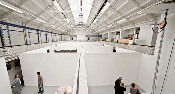 Call for applications: MFA in Curating - e-flux Education